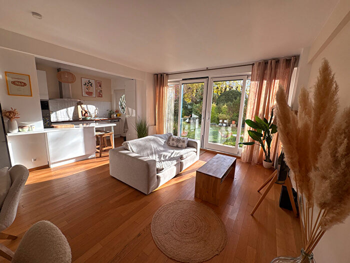 Appartement à louer - Saint-Germain-en-Laye, Centre-ville, Quartiers forestiers - 2 pièces - 1 chambre