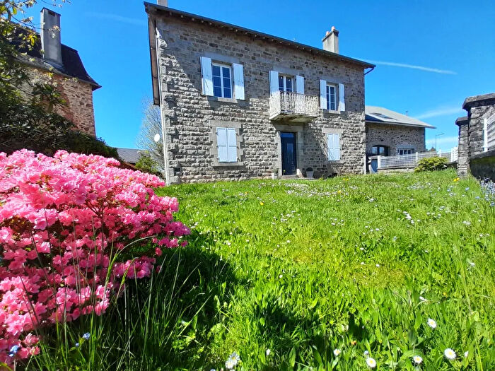 Maison 6 pièces à Masseret, à vendre