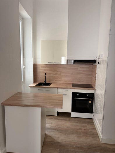 Appartement 2 pièces à Hôtel de Ville, Marseille 2ème arrondissement, à louer