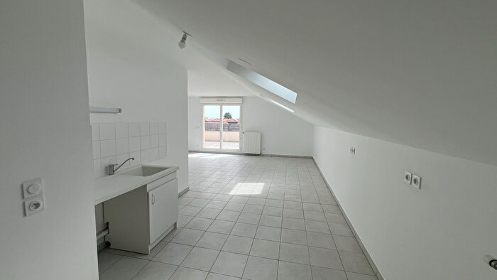 Appartement 2 pièces à louer à Rillieux-la-Pape, Vancia, Crepieux
