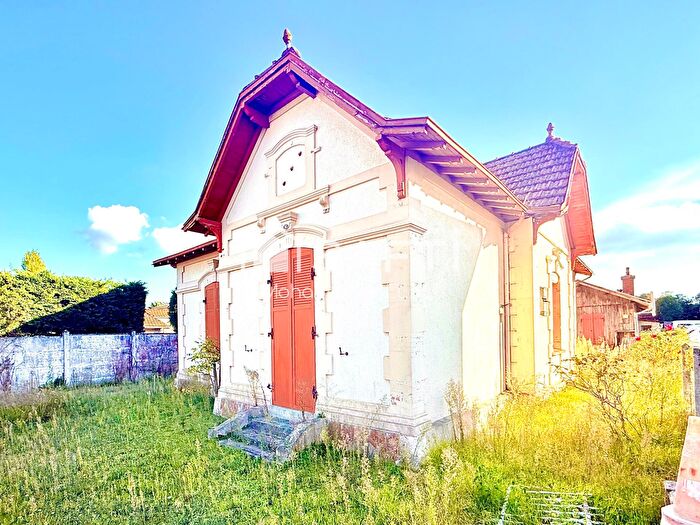 Maison à vendre - Gujan-Mestras, Centre-ville - 5 pièces - 4 chambres