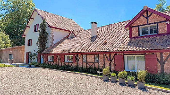 Maison 14 pièces à vendre à Saubrigues