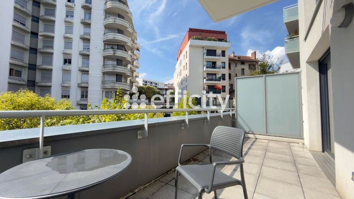 Centre-Stade, Chambéry - Appartement 1 pièce à louer