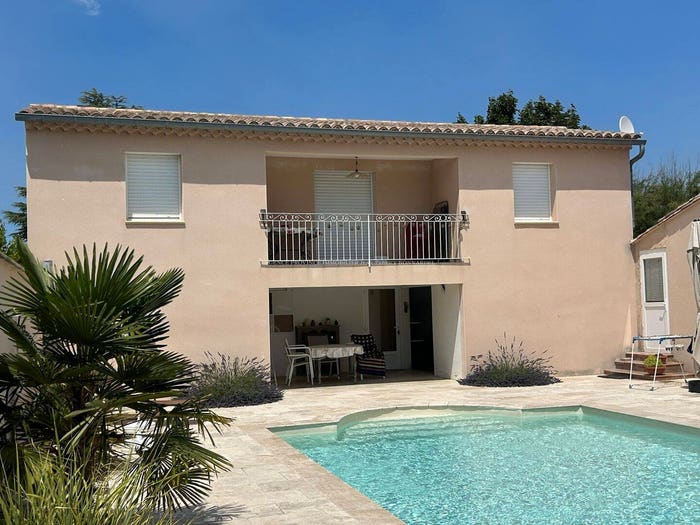 Ouest, Valréas : Appartement 2 pièces à louer