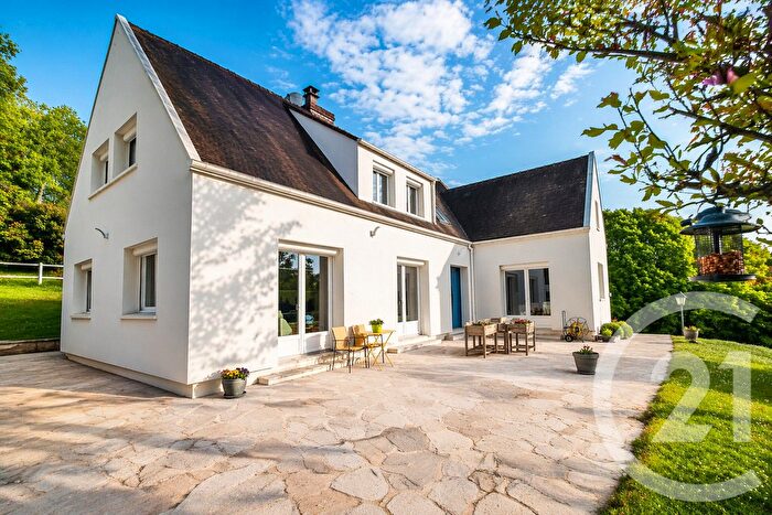 Maison 9 pièces à Parmain, à vendre