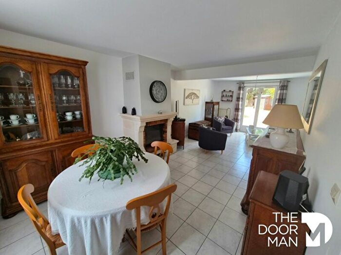 Maison 5 pièces à vendre à Lèves