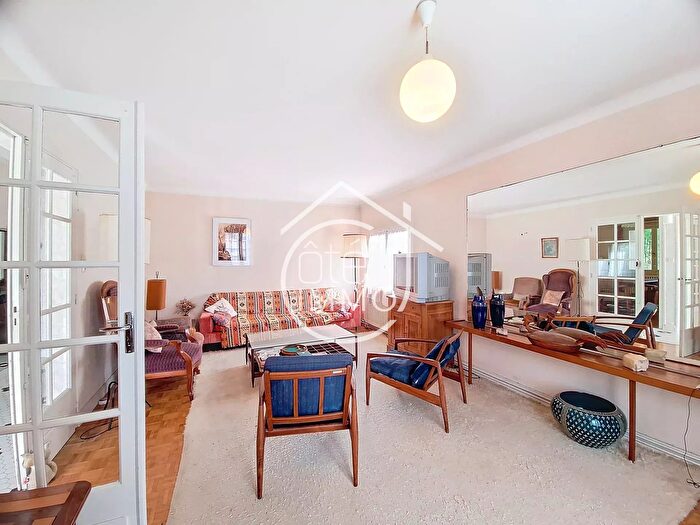 Maison à vendre - Pineuilh - 7 pièces - 5 chambres