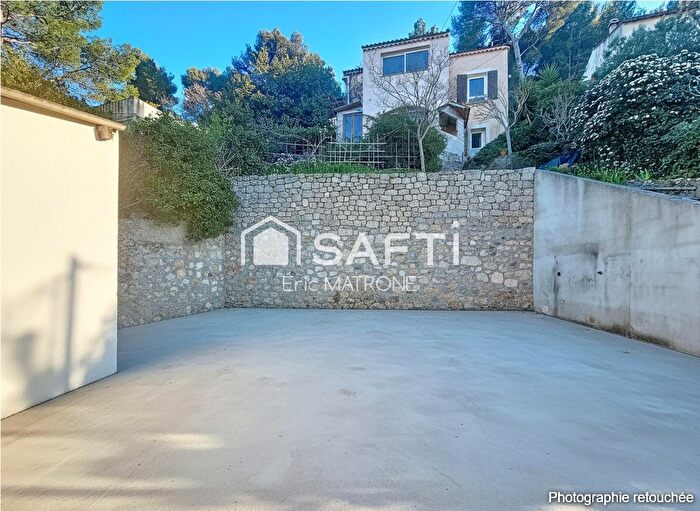 Maison à vendre - Marseille e , Saint-Menet - 4 pièces - 3 chambres