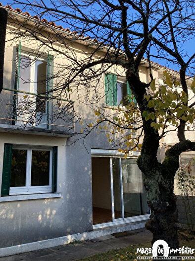 Maison 4 pièces à Cognac, Champ de Foire, à louer