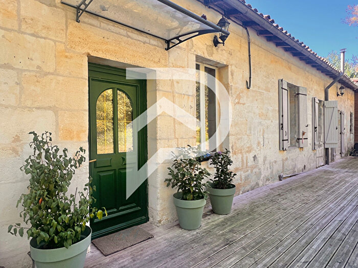 Maison à vendre - Fronsac - 4 pièces - 3 chambres