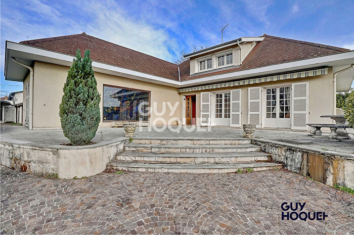 Maison à vendre - Bourg-en-Bresse, Dîmes, Sardières - 8 pièces - 5 chambres