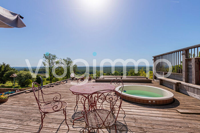 Maison 10 pièces à Saint-Vallier, à vendre