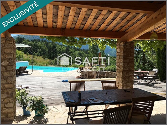 Maison à vendre - Montbrun-les-Bains - 5 pièces - 3 chambres