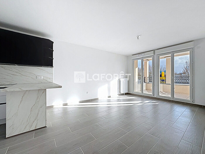 Appartement à louer - Le Plessis-Robinson, Centre commercial - 3 pièces - 2 chambres