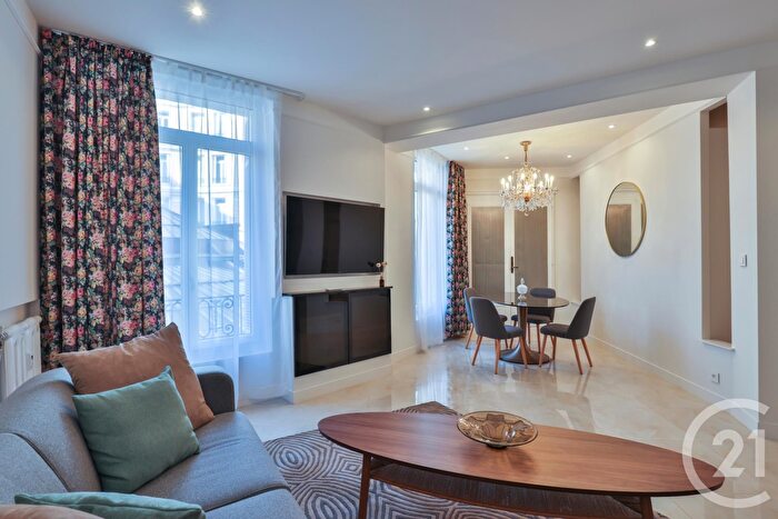 Appartement 2 pièces à vendre - Nice, Carré d'or
