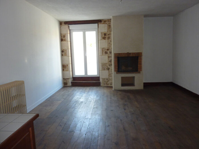 Appartement à louer - Montmorillon - 2 pièces - 1 chambre