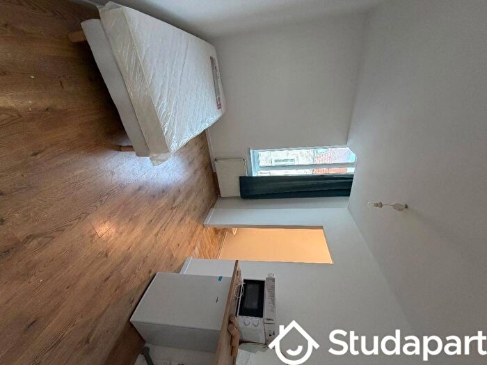 Appartement à louer - Epeule-Trichon, Roubaix - 1 pièce - 1 chambre