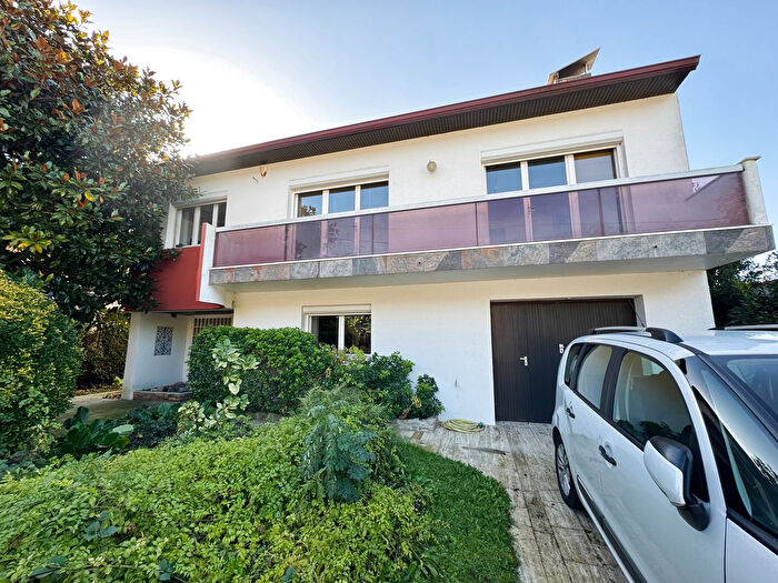 Maison 10 pièces à Marly-la-Ville, à vendre