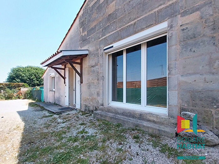 Maison 4 pièces à vendre - Saint-Quentin-de-Baron