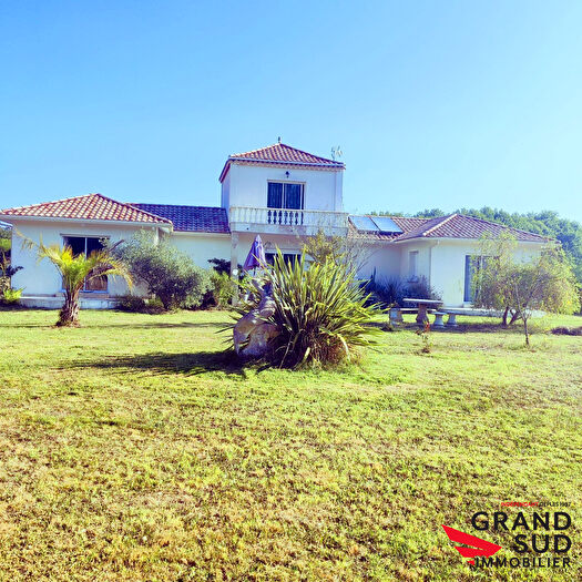 Maison à vendre - Biganos - 5 pièces - 3 chambres