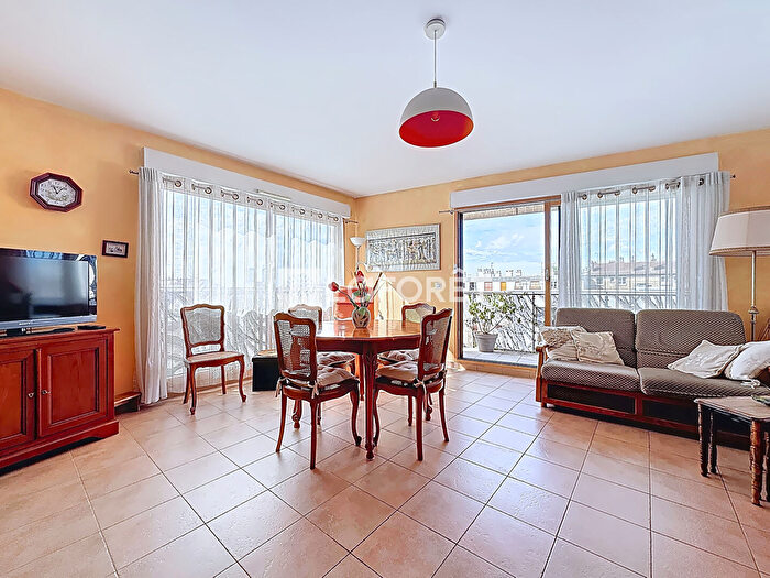 Appartement à vendre - Les Lilas, Centre-ville, Romain, Rolland - 3 pièces - 2 chambres