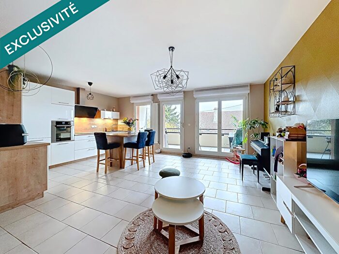 Appartement à vendre - Vitry-sur-Orne - 4 pièces - 3 chambres