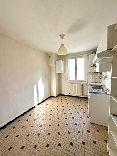 Appartement 4 pièces à louer à Lyon 8ème, Etats Unis