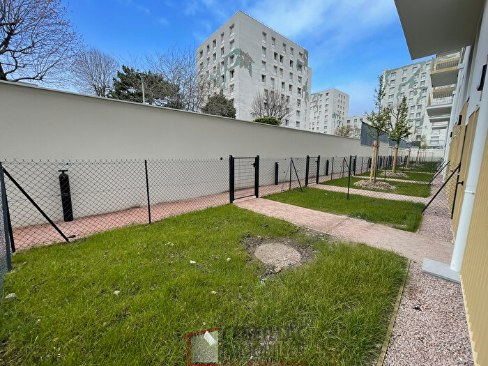 Appartement à louer - Clermont-Ferrand, Jaude, Fontgiève Saint-Alyre - 4 pièces - 3 chambres