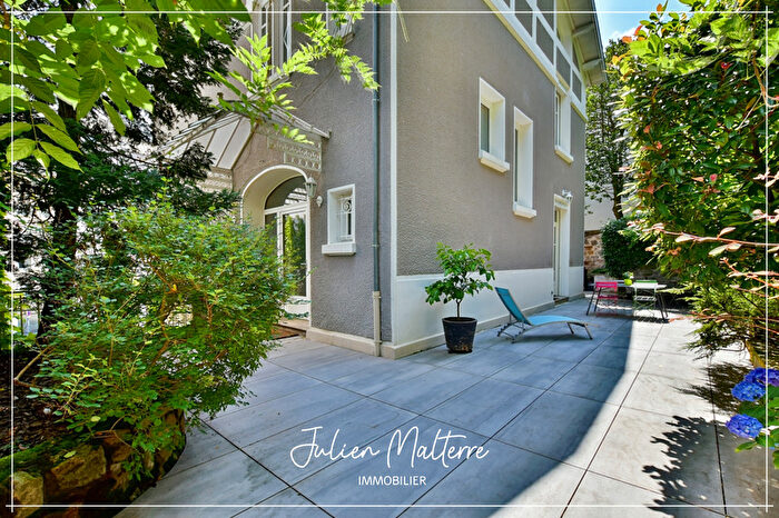 Maison à vendre - Saint-Étienne, La Terrasse, Bel Air, Bergson, Carnot - 8 pièces - 6 chambres