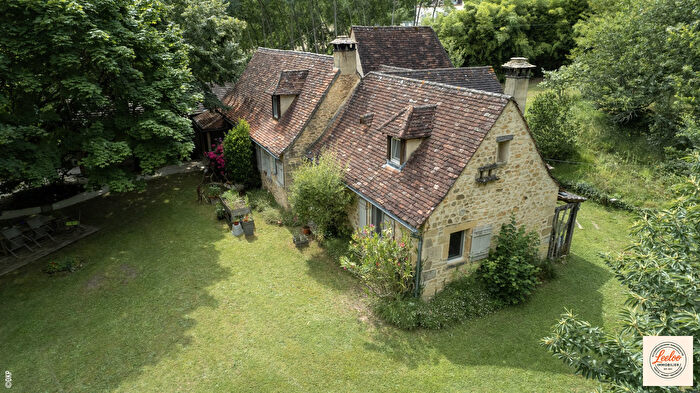 Maison à vendre - Sarlat-la-Canéda - 6 pièces - 3 chambres