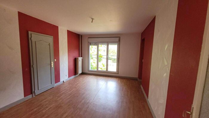 Cité Bretonnie-Chatelet-Favieres-Conches, Montluçon : Appartement 4 pièces à louer