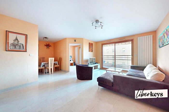 Appartement à vendre - Lyon e , Sans Souci, Dauphiné - 5 pièces - 3 chambres