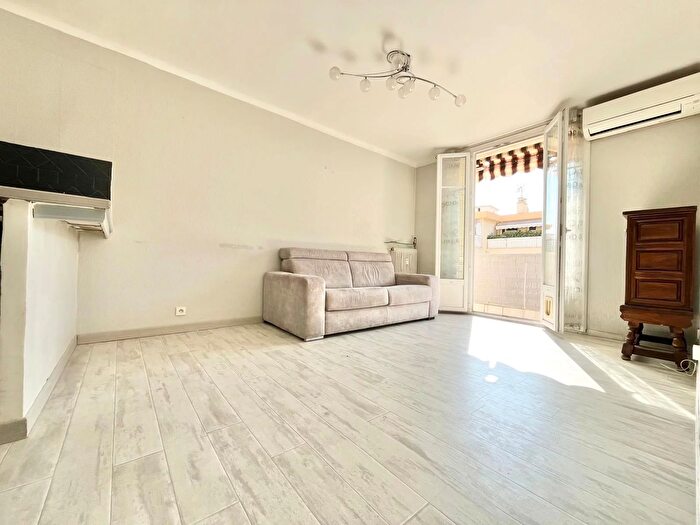 Appartement à vendre - Nice, Saint-Sylvestre - 2 pièces - 1 chambre