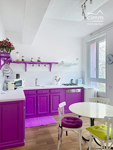 Maison à vendre - Château-Renard - 4 pièces - 3 chambres