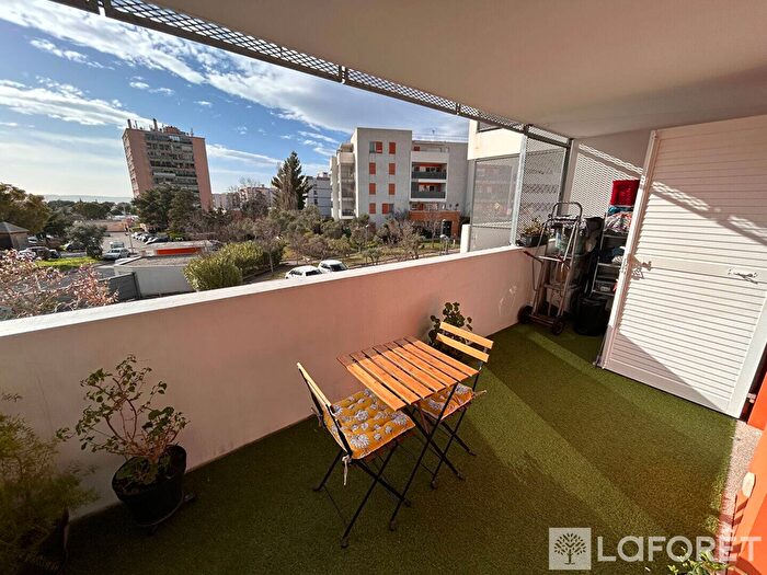 Appartement à louer - Avenue de Marseille-Liourat, Vitrolles - 2 pièces - 1 chambre