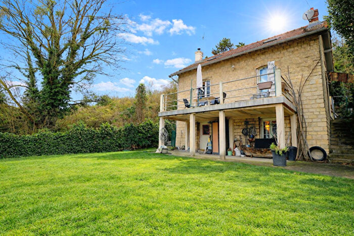 Maison à vendre - Juziers - 9 pièces - 5 chambres