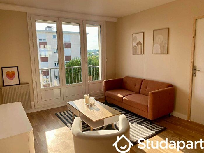 Appartement à louer - Bords de Loire-Grand mail, Saint-Pierre-des-Corps - 1 pièce - 1 chambre