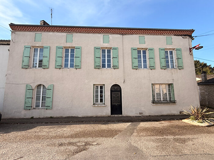 Maison à vendre - Laroque-Timbaut - 7 pièces - 5 chambres