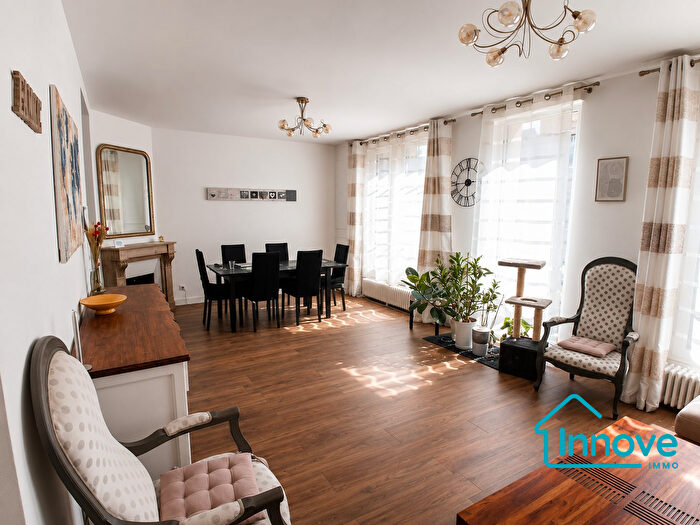 Saint-Cyr-l'École - Maison 7 pièces à louer