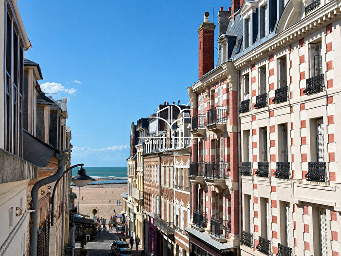 Appartement 2 pièces à Trouville-sur-Mer, Plages, Promenade des Planches, Bon Secours, à vendre