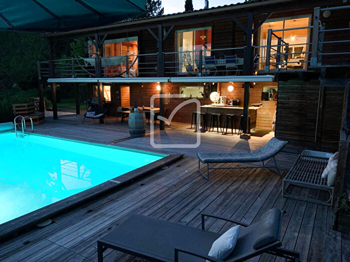Belmont-Bretenoux : Maison 9 pièces à vendre