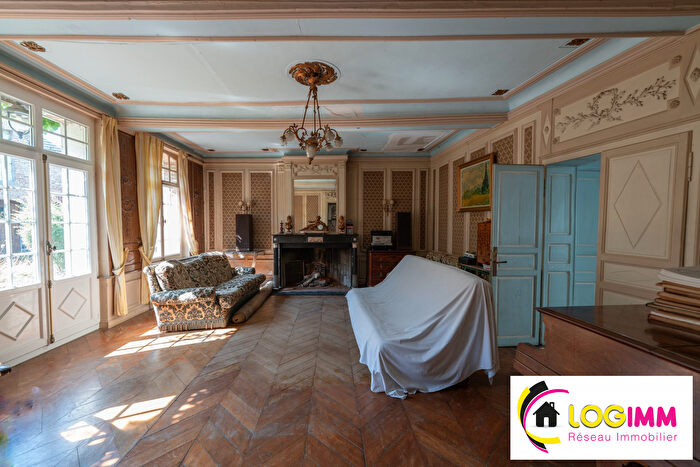 Maison à vendre - Le Quesnoy - 10 pièces - 5 chambres