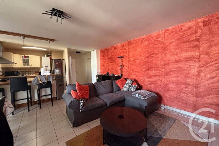 Appartement à louer - Le Malesherbois - 3 pièces - 2 chambres