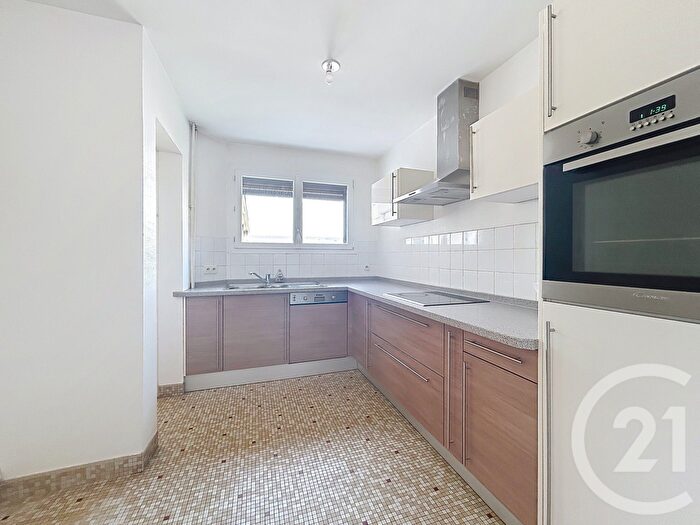 Appartement à louer - Châteaubriant, La Borderie, Choisel, La Ville Marie, Etang - 5 pièces - 3 chambres