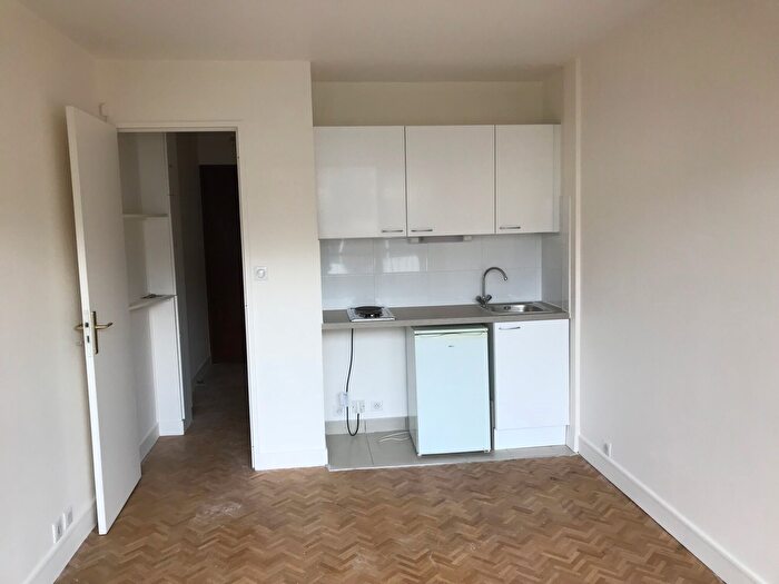 Appartement 1 pièce à louer - Paris 16ème, Porte de Saint-Cloud, Auteuil-Sud