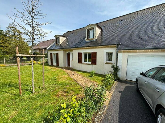 Maison à louer - Marigny-les-Usages - 5 pièces - 4 chambres