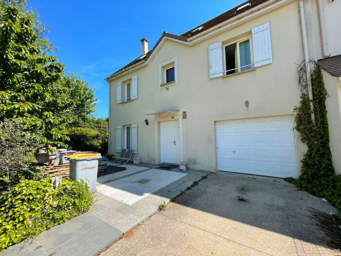 Maison à vendre - Étampes, Saint-Pierre - 7 pièces - 5 chambres