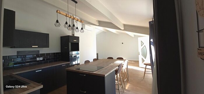 Maison à vendre - Mirepeisset - 6 pièces - 4 chambres