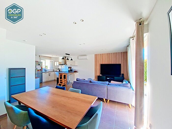 Maison 4 pièces à Saint-Sulpice-la-Pointe, à vendre