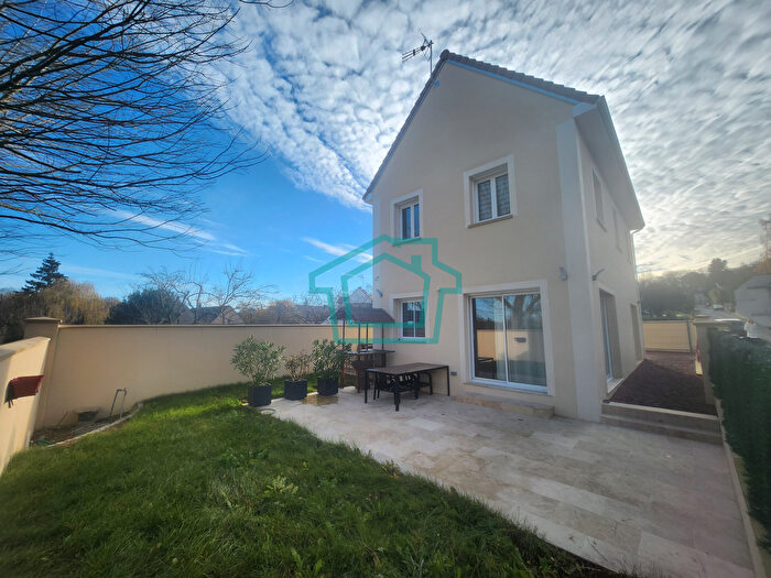 Maison à vendre - La Queue-lez-Yvelines, La Queue-les-Yvelines - 5 pièces - 3 chambres